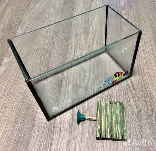 Аквариум 5 литров + островок + корм