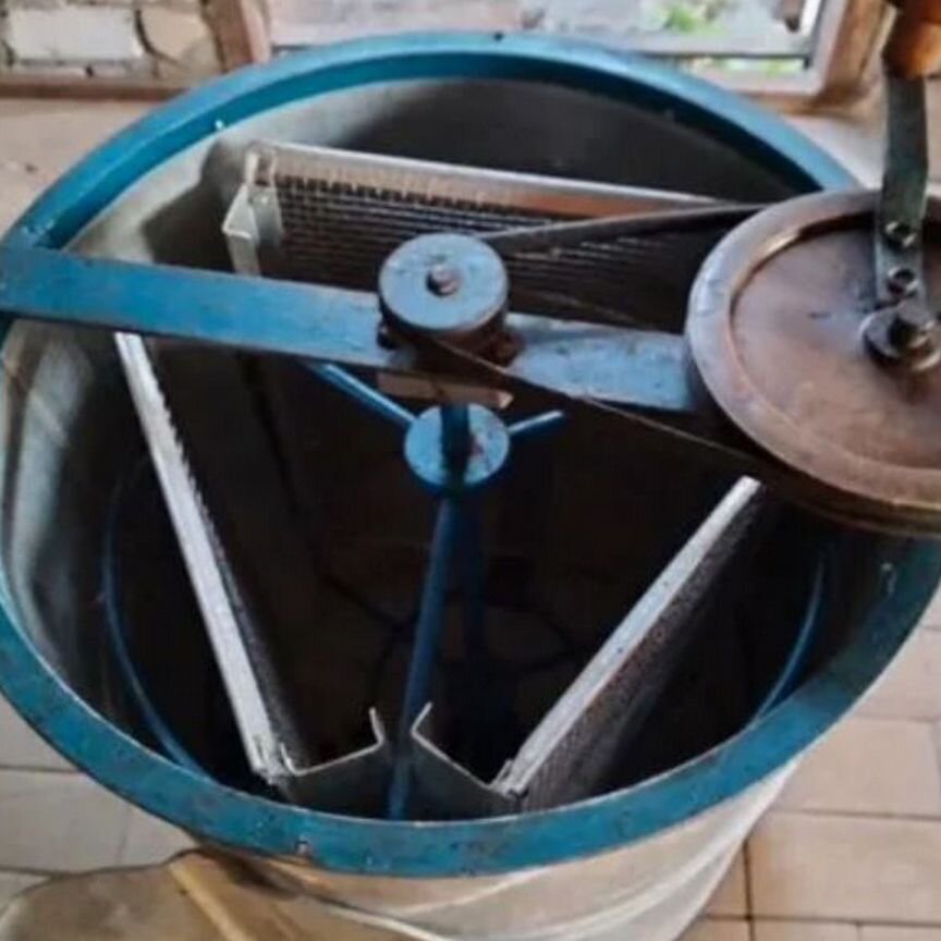 Медогонка 3 х рамочная