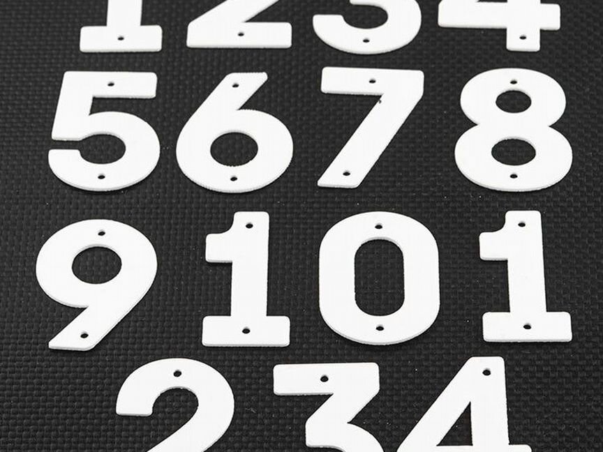 Комплект цифр для ульев белый-10 (h40, пластик)