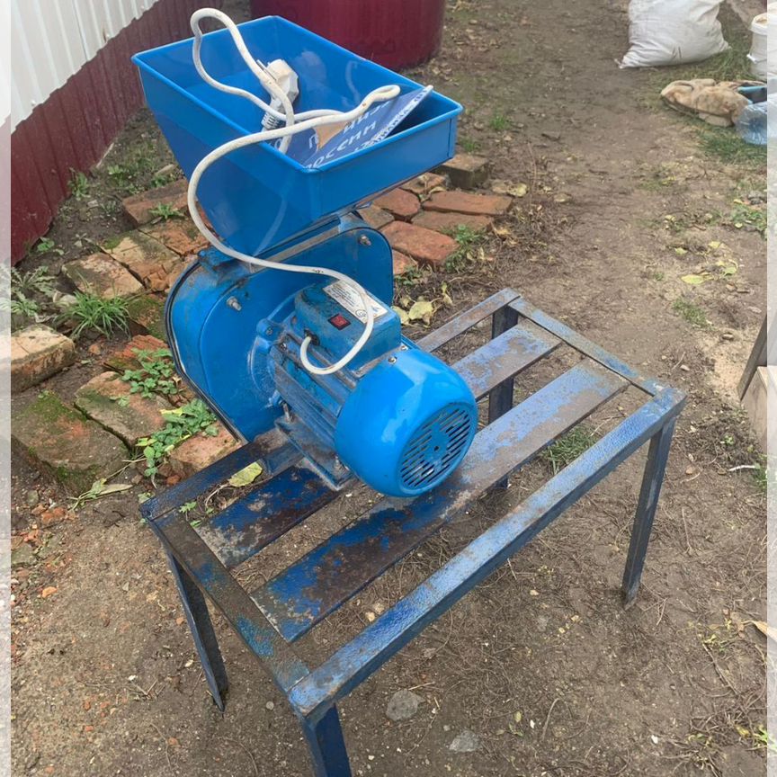 Кормоизмельчитель бу