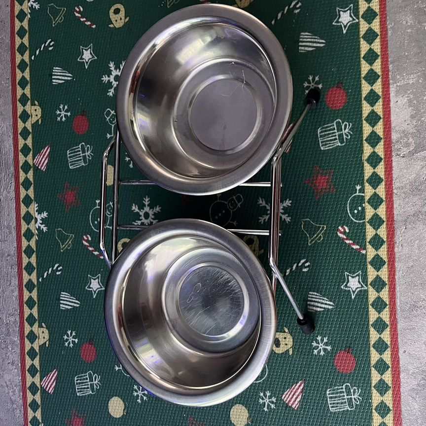 Миска для животных на подставке