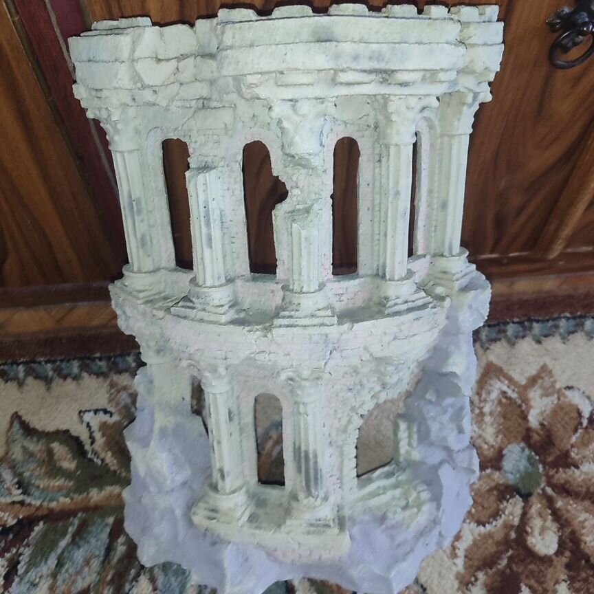 Декоративный замок для аквариума