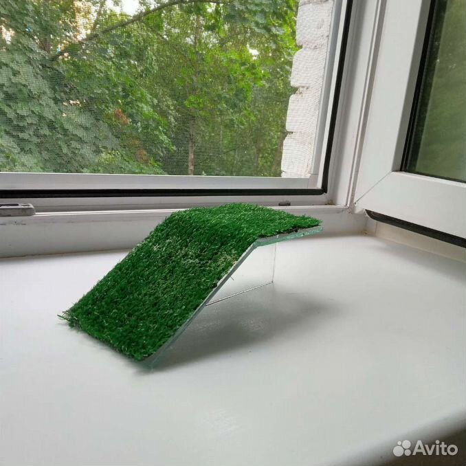 Плот- бережок для черепах с искусственной травой