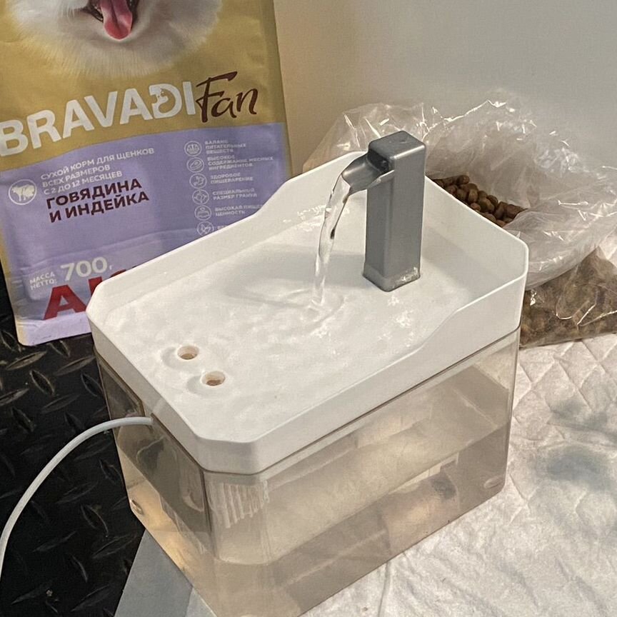 Поилка для кошек и собак