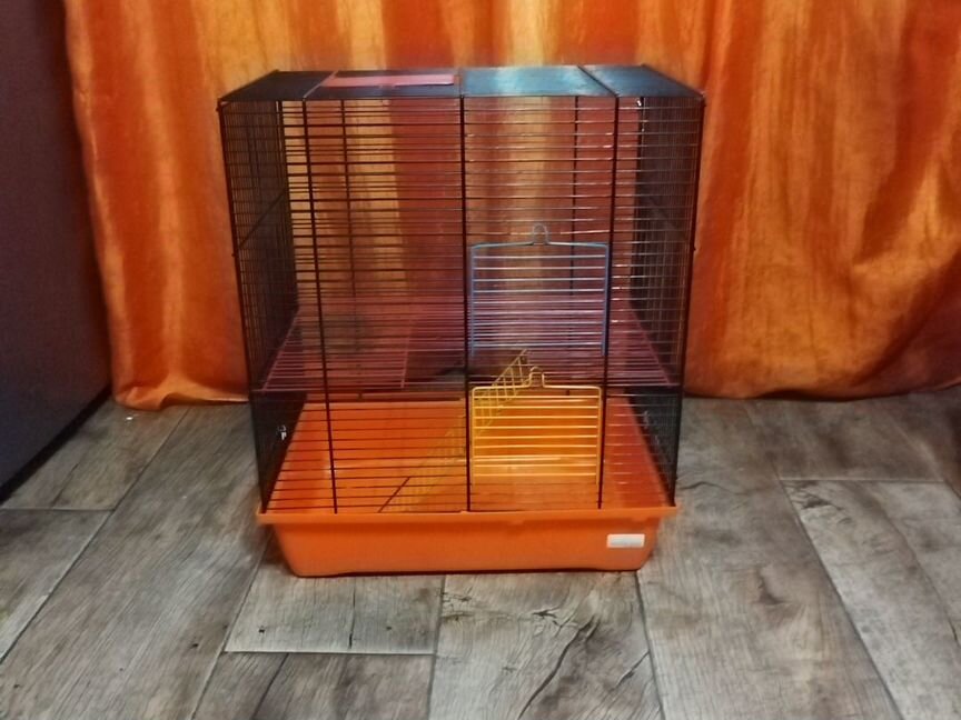 Клетка большая 3 дверцы