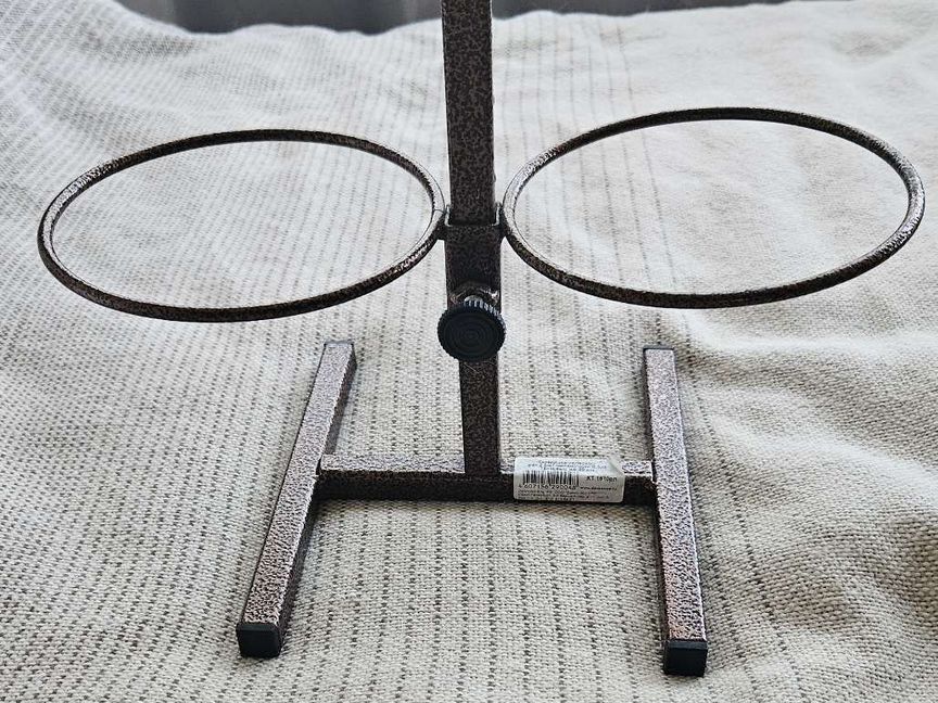 Подставка для мисок