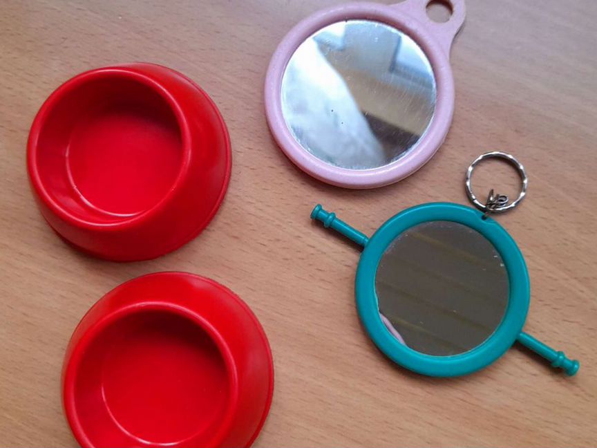 Кормушки и игрушки