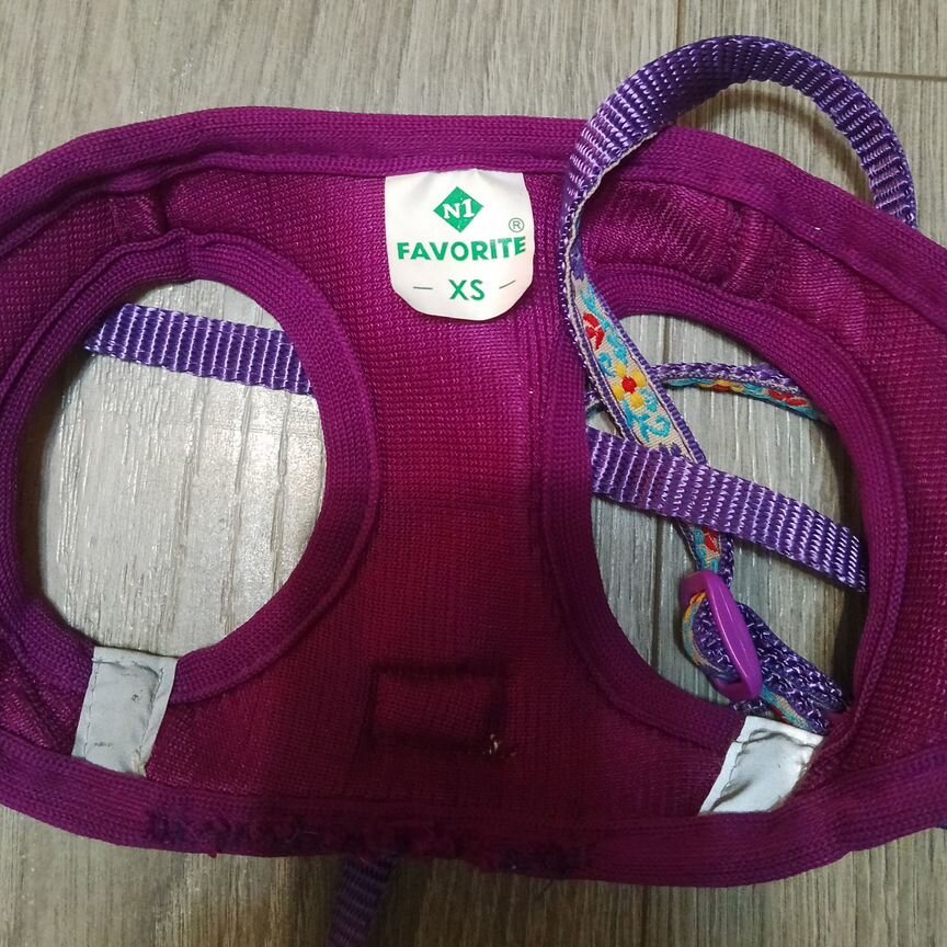 Шлейка с поводком новая XS маленькая