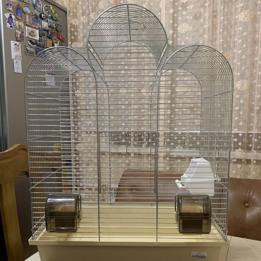 Клетка для среднего попугая