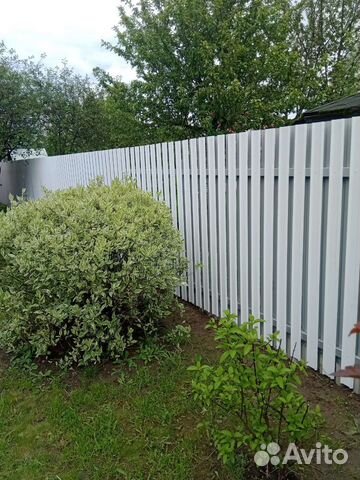 Металлический штакетник для забора, евроштакетник купить в Москве ...