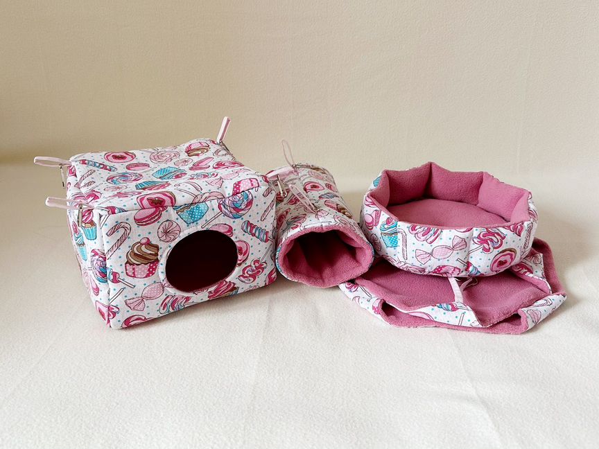 Гамаки, домики, лежанки для крыс