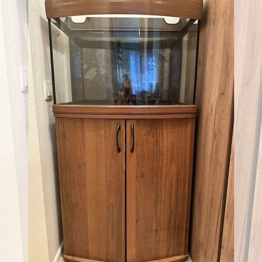 Аквариум с тумбой