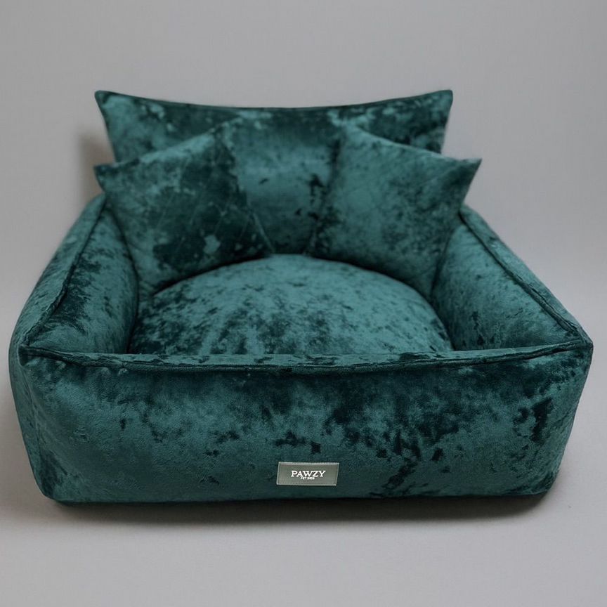 Лежанка для собак новая диван