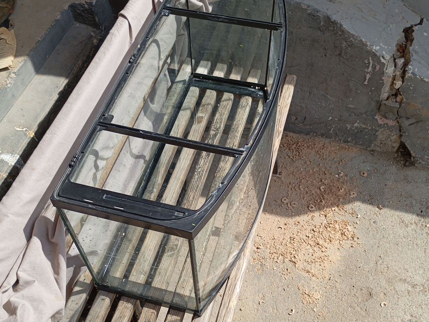 Рыбный аквариум без крыши