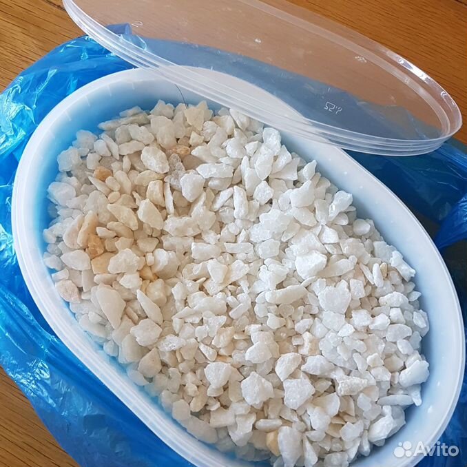 Белая мраморная крошка для аквариума, растений