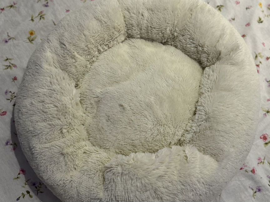 Лежанка для кошек плюшевая