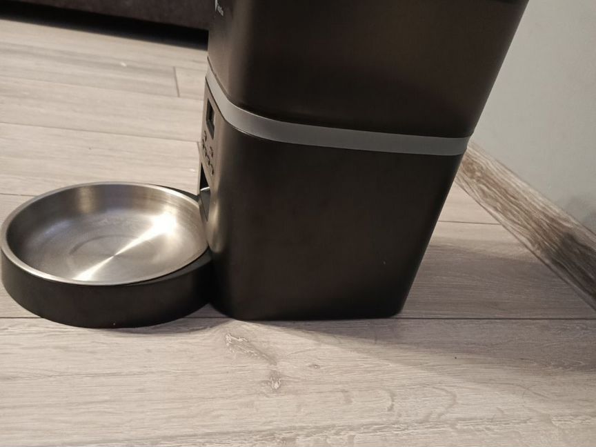 Автокормушка TuttoTuo для кошек и собак, 4л