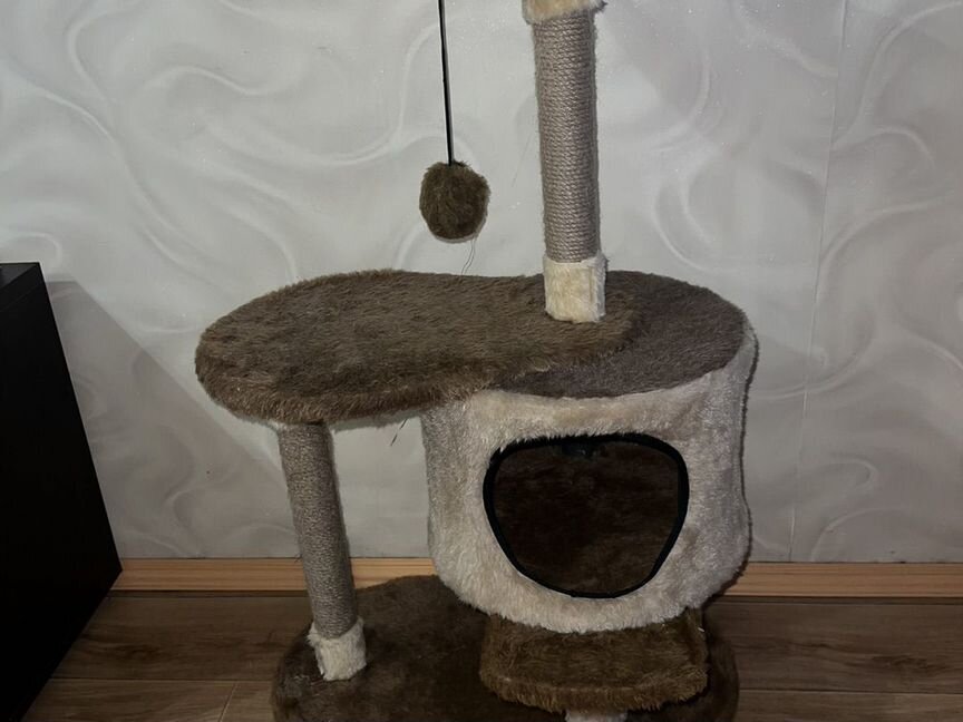 Домик для котика с когтеточкой