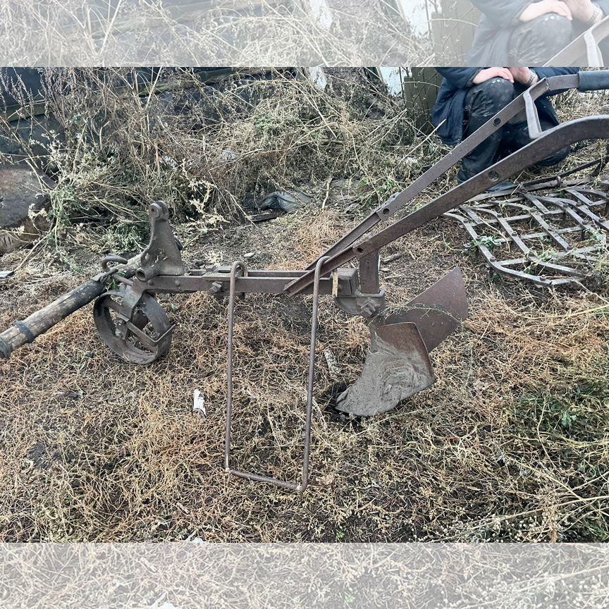 Конный плуг