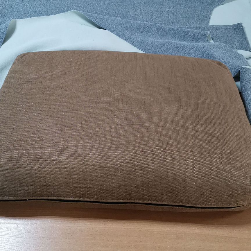 Лежанка для собачки в приют для животных