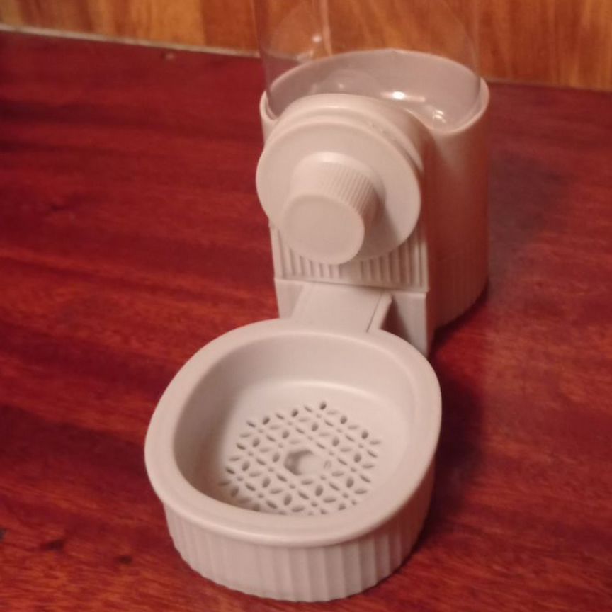 Поилка для грызунов, кошек подвесная