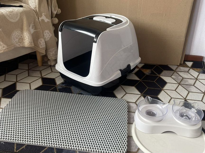 Закрытый кошачий туалет / миска для питомца