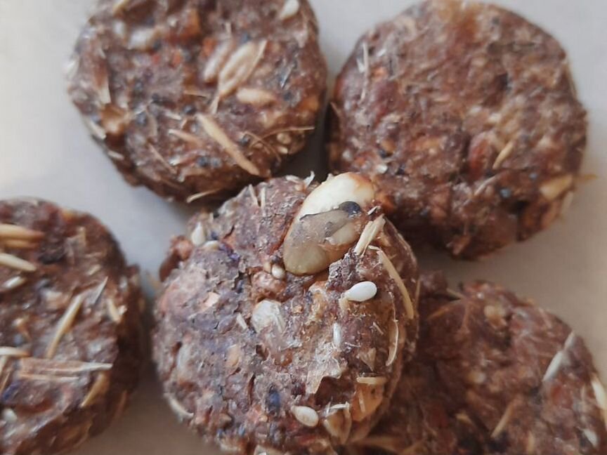 Домашние лакомства для птиц и грызунов