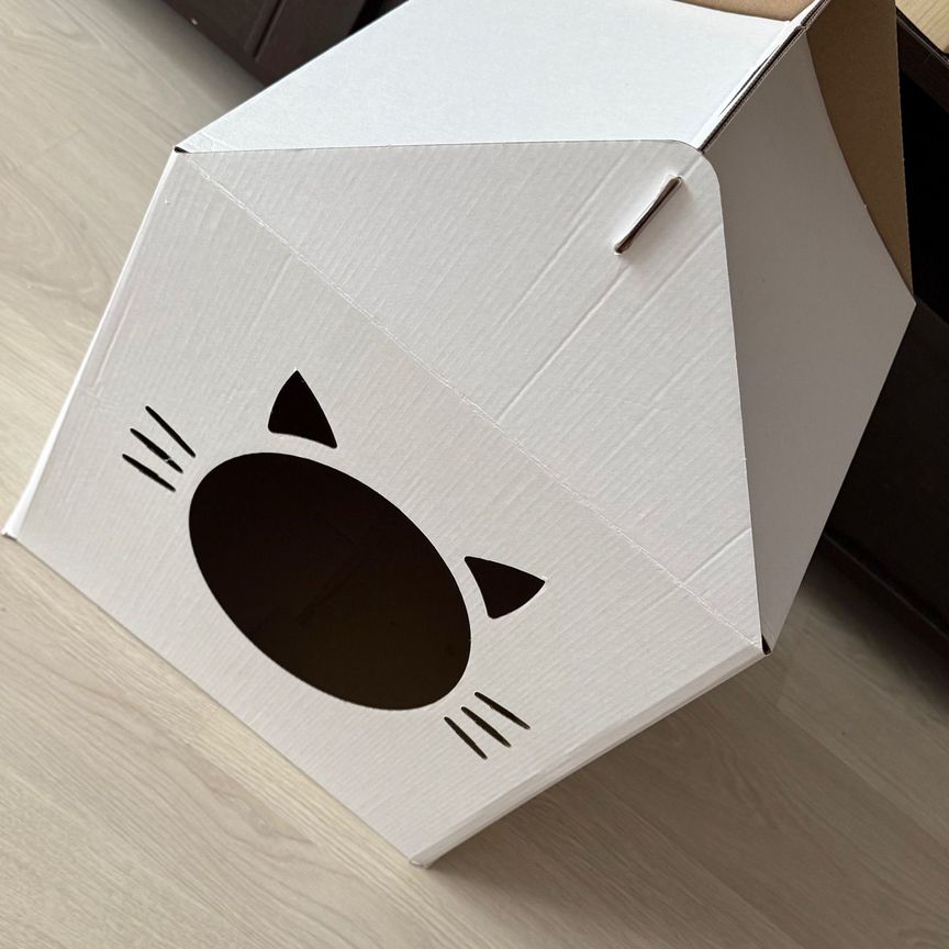 Домик для кошки картонный