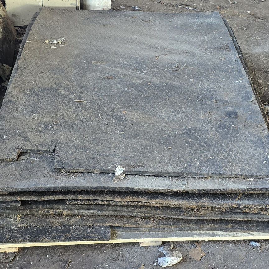 Резиновые маты для крс бу