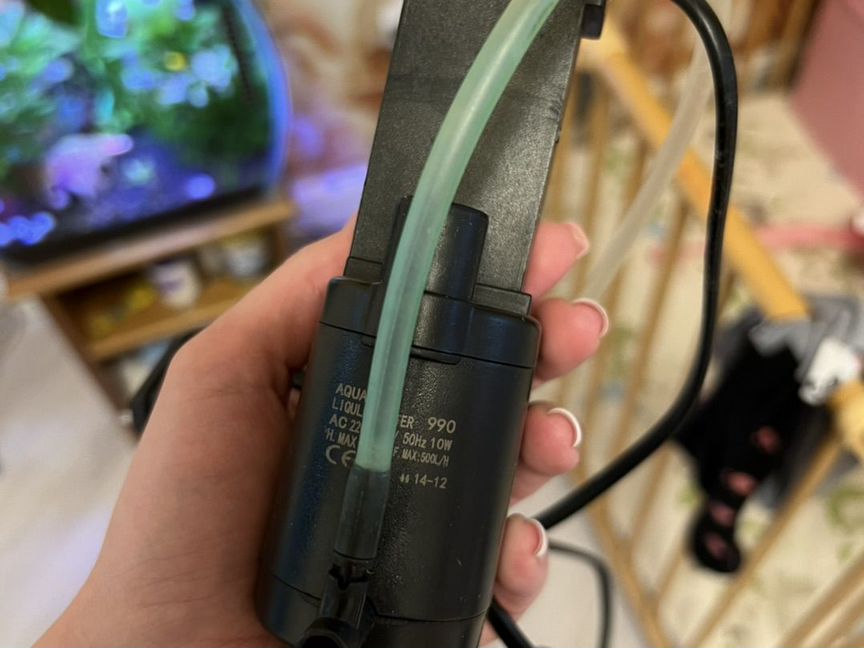 Помпа для фильтра в крышке аквариума