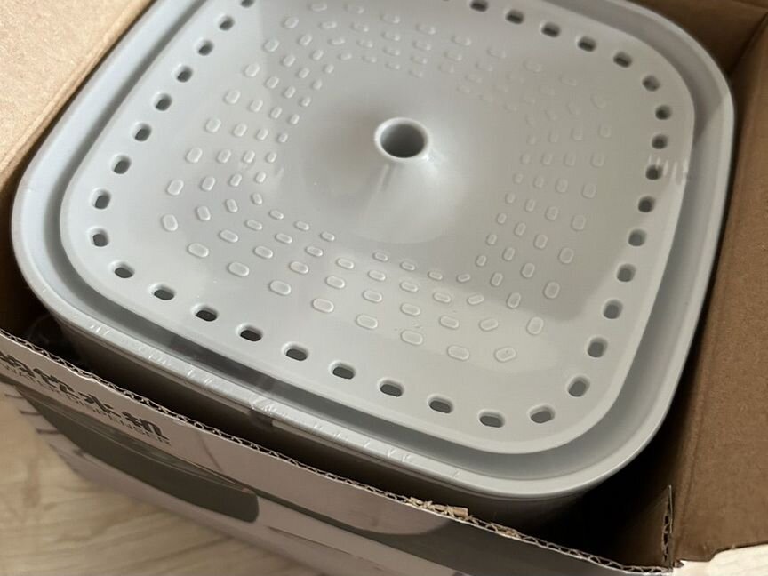 Поилка для кошек и собак