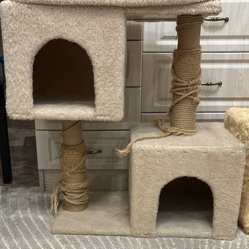 Домик для кошки с когтеточкой бу