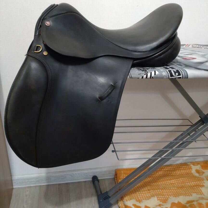 Седло для лошади универсальное