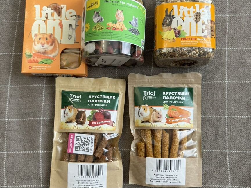 Корм для хомяков/ грызунов, отдаю все вместе