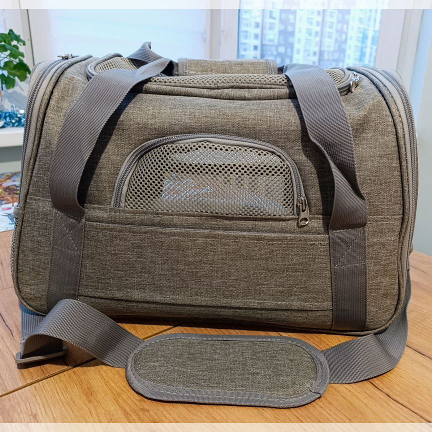 Переноска для собак и кошек