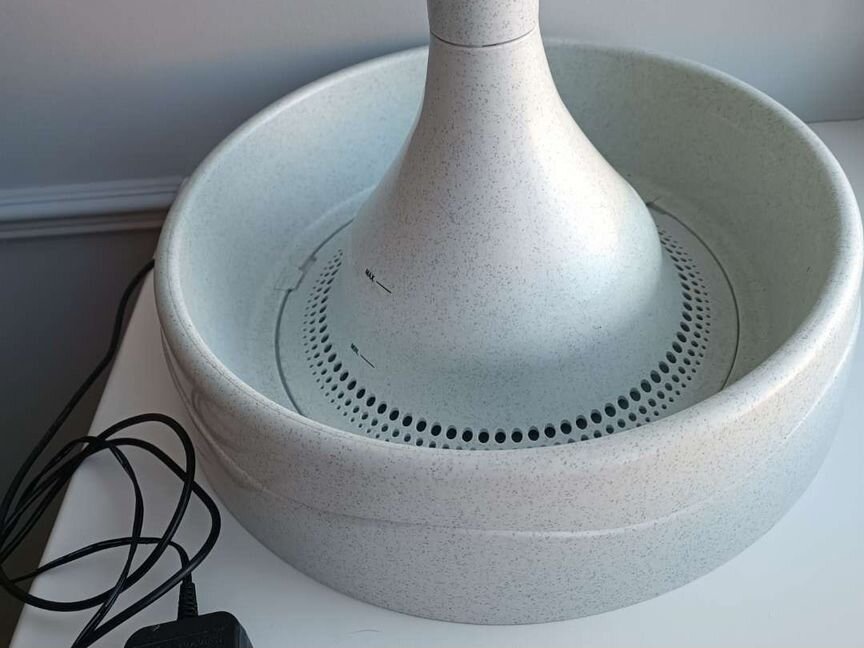 Фонтан поилка для кошек