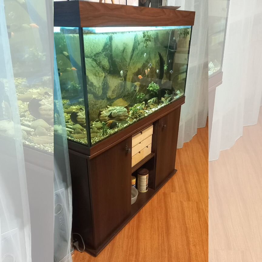 Большой аквариум с тумбой