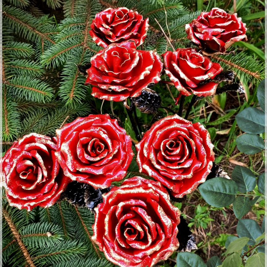 Кованые цветы, вазы