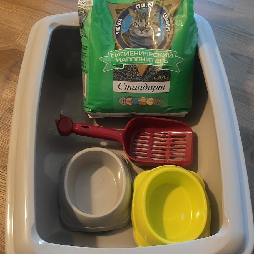 Лоток, миски, наполнитель