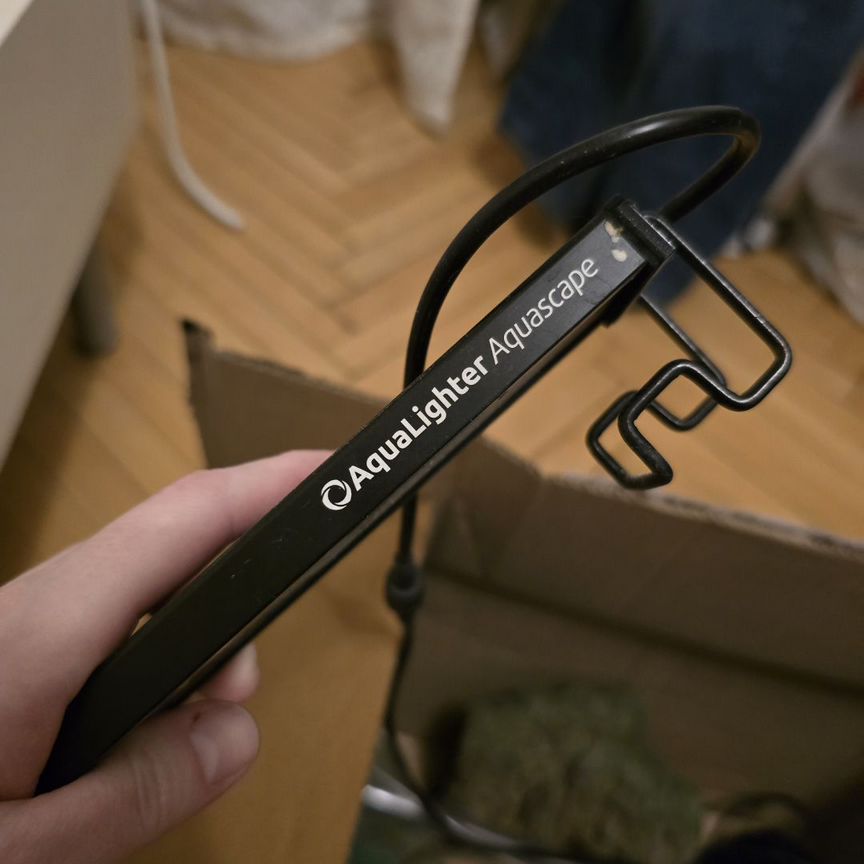 Светильник аквалайтор и бесшумная помпа