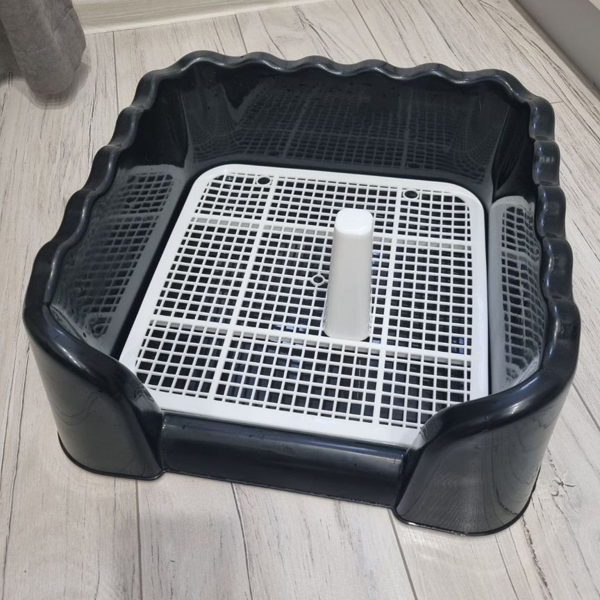 Лоток для собак со столбиком