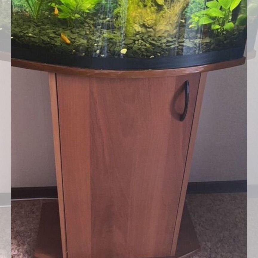 Аквариум с тумбой