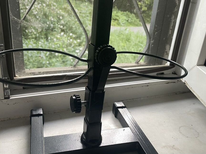 Стойка для мисок