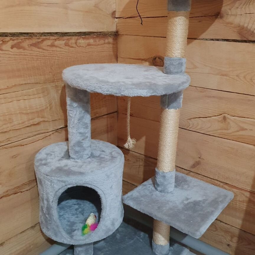 Домик для кошки с когтеточкой высокий