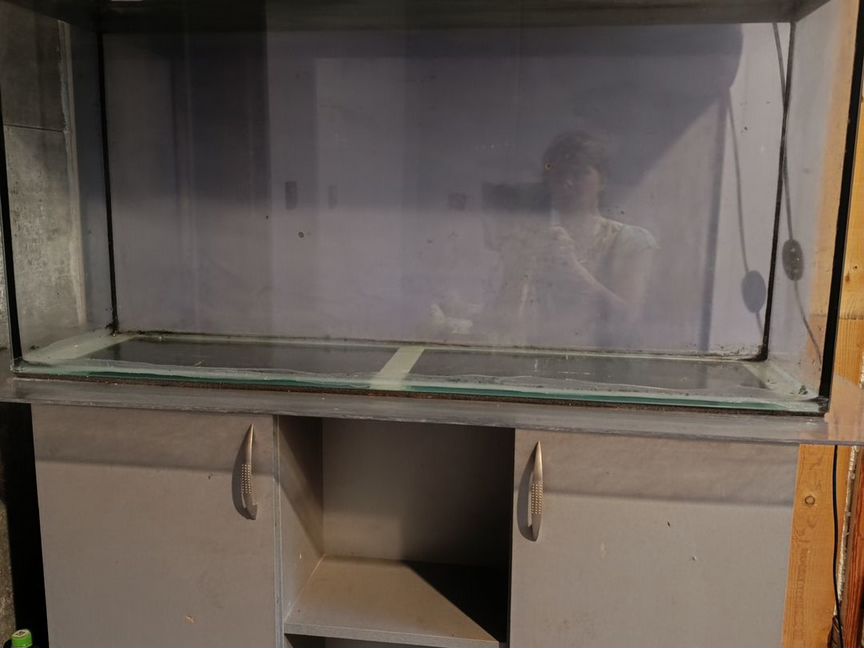 Аквариум с тумбой 140 л