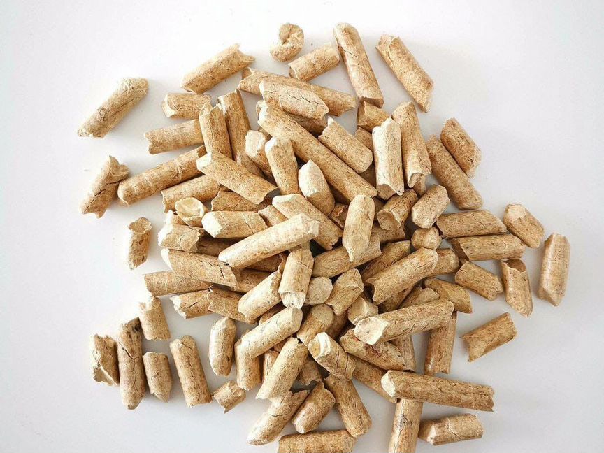 Древесный наполнитель для кошек