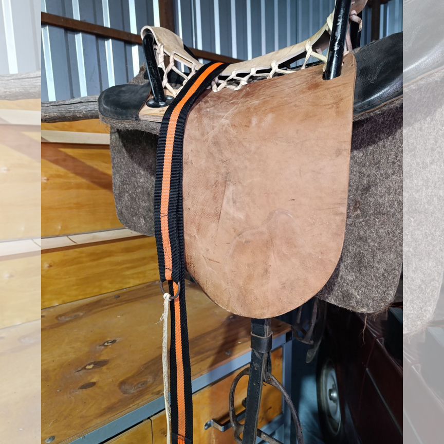 Седло кавалерийское