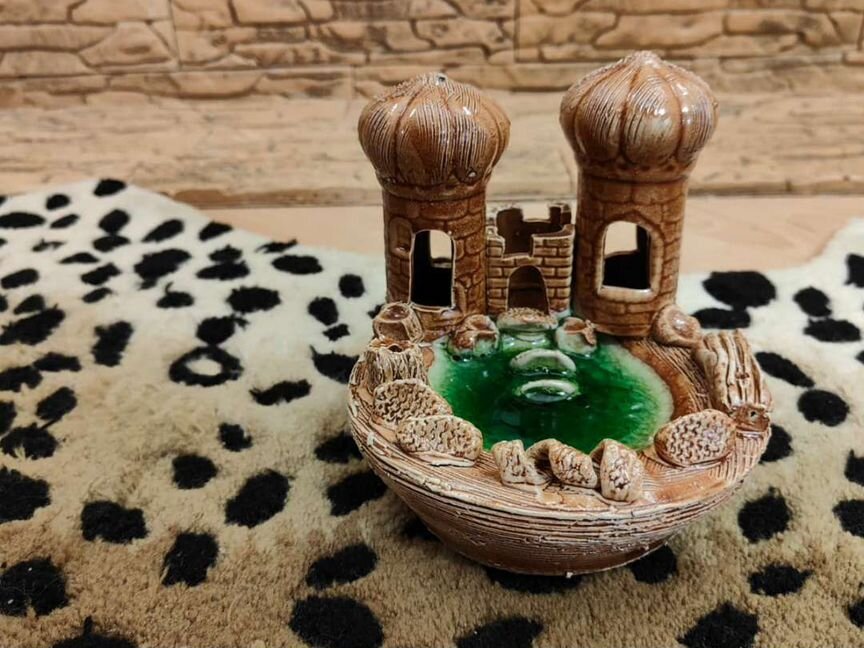 Замок для аквариума