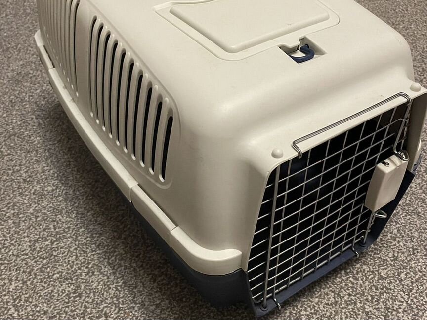 Переноска для собак и кошек