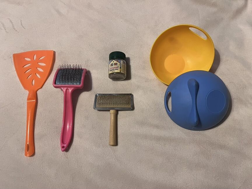 Товары для животных миски расчески